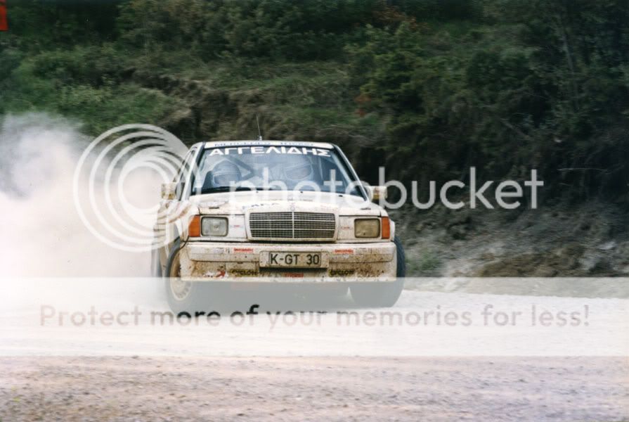 W123's in action - photo compilation | Page 2 | Mercedes-Benz Forum